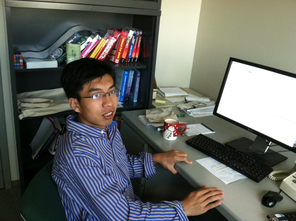 Jaroslaw Pillardy's home page at the CBSU